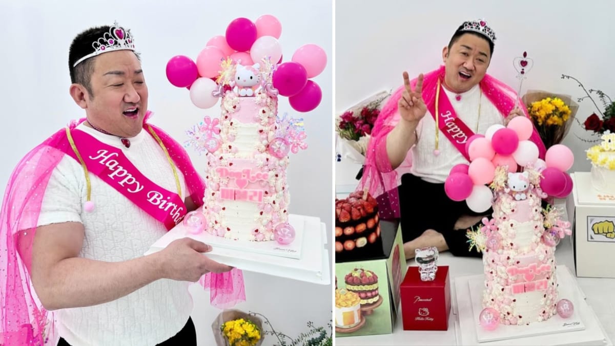 Korean Macho Man Don Lee Turns 54 With Princess-Themed Bash - 8days