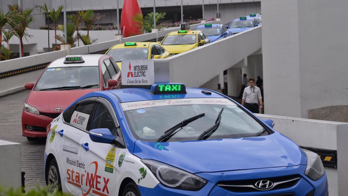 Digital licences to be launched for taxi, bus, private-hire drivers - TODAY