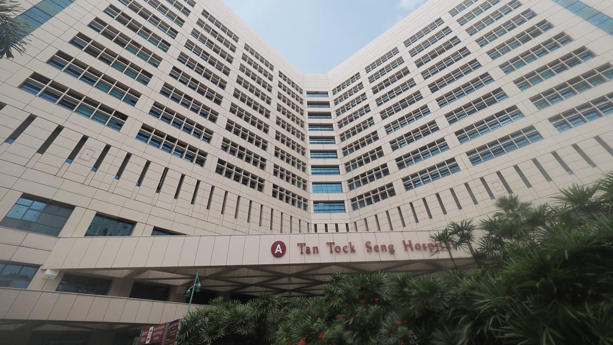 Kidney patient dies after procedure to insert catheter; incident a ...