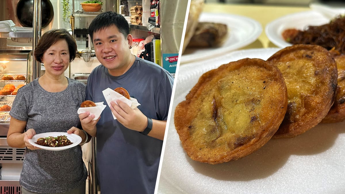Young Hawker Sells Addictive Turnip “Ladle Cake” Made With Grandma’s 70 ...