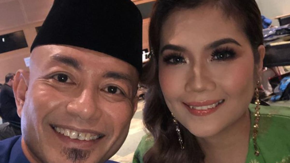 Bad Indigo, Ashira bercerai - BERITA Mediacorp