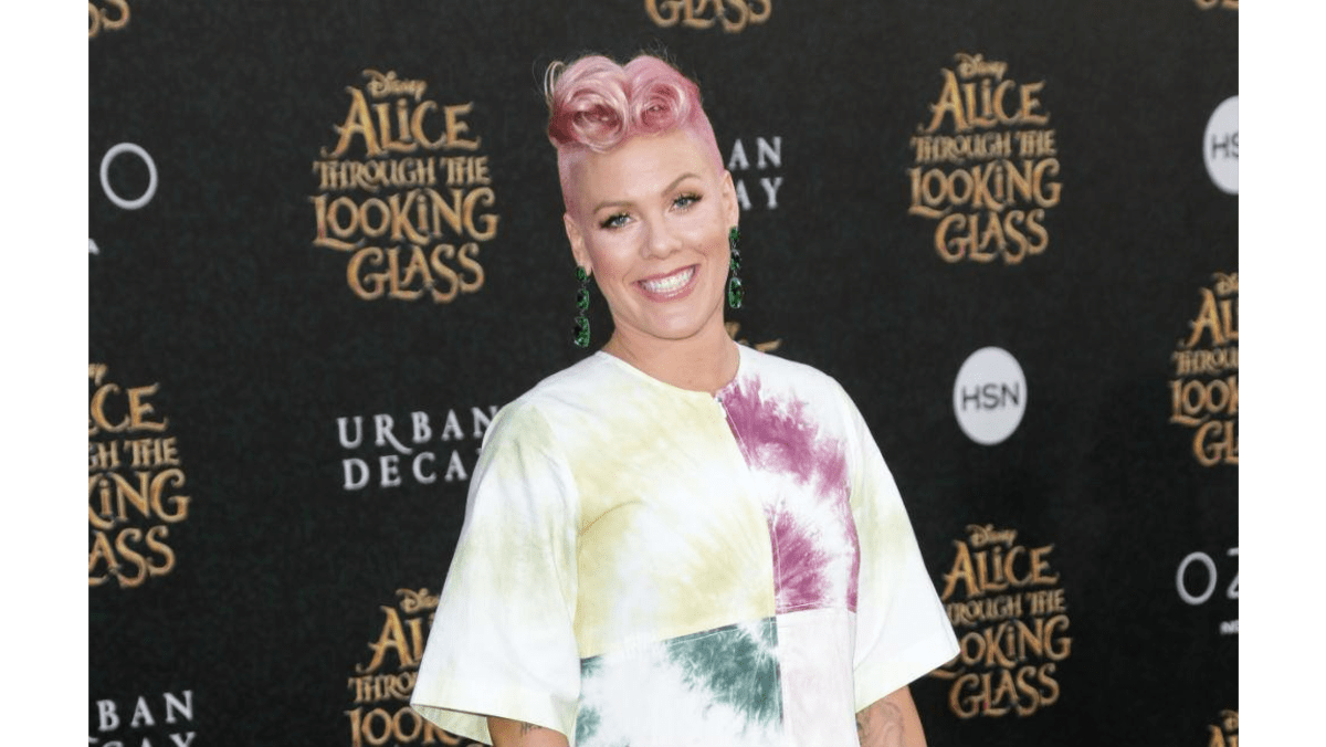 Sia and Pink team up on new single Waterfall - 8days