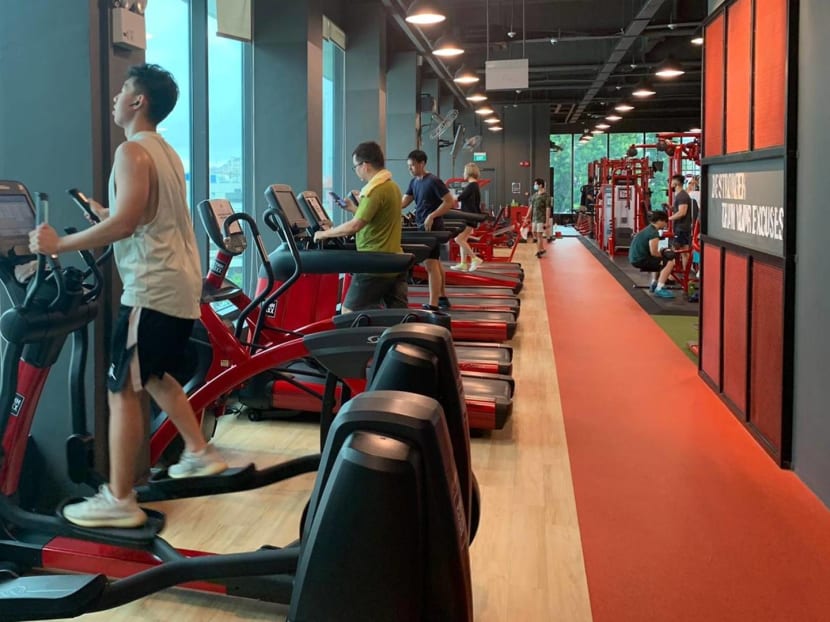 Gyms Re-open In Phase 2; The Crowds Are Working Out - TODAY