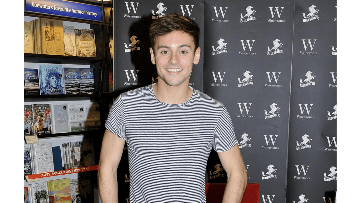 Tom Daley worried he'd put youngsters off diving - 8days