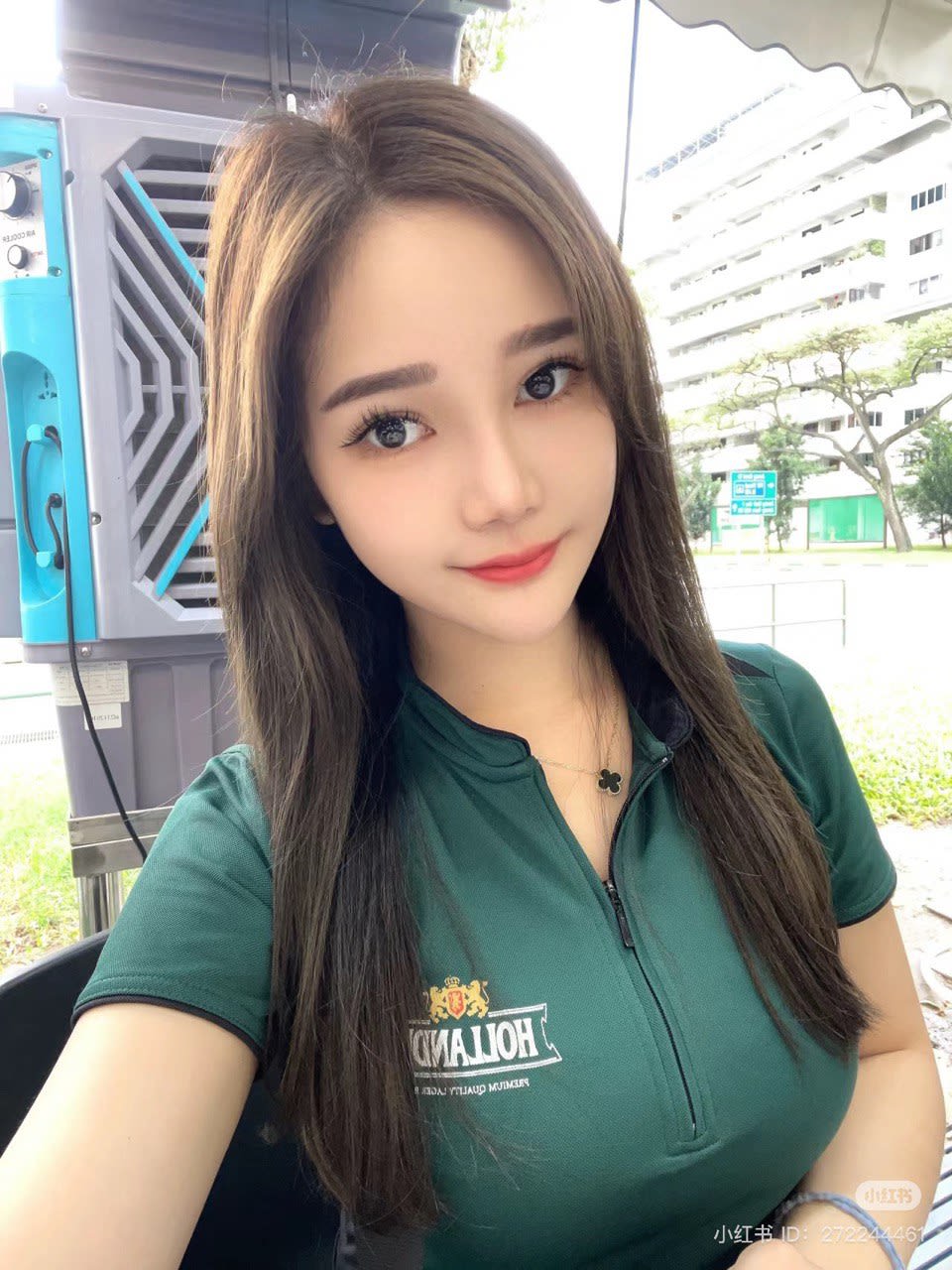 Xiaohongshu-Famous ‘Prettiest Beer Promoter’ Tells Us What It’s Like To ...