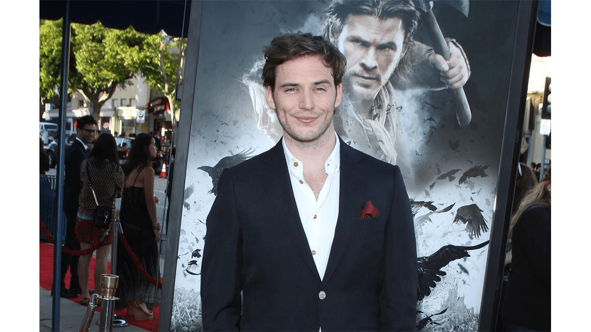 Sam Claflin wants more kids - 8days