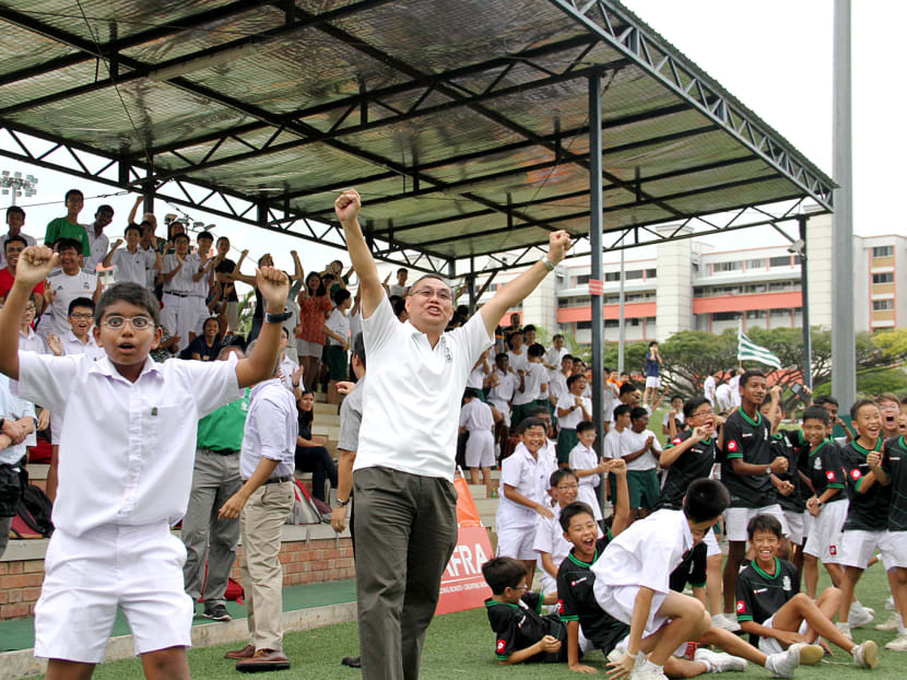 SJI wins first football title in 30 years - TODAY