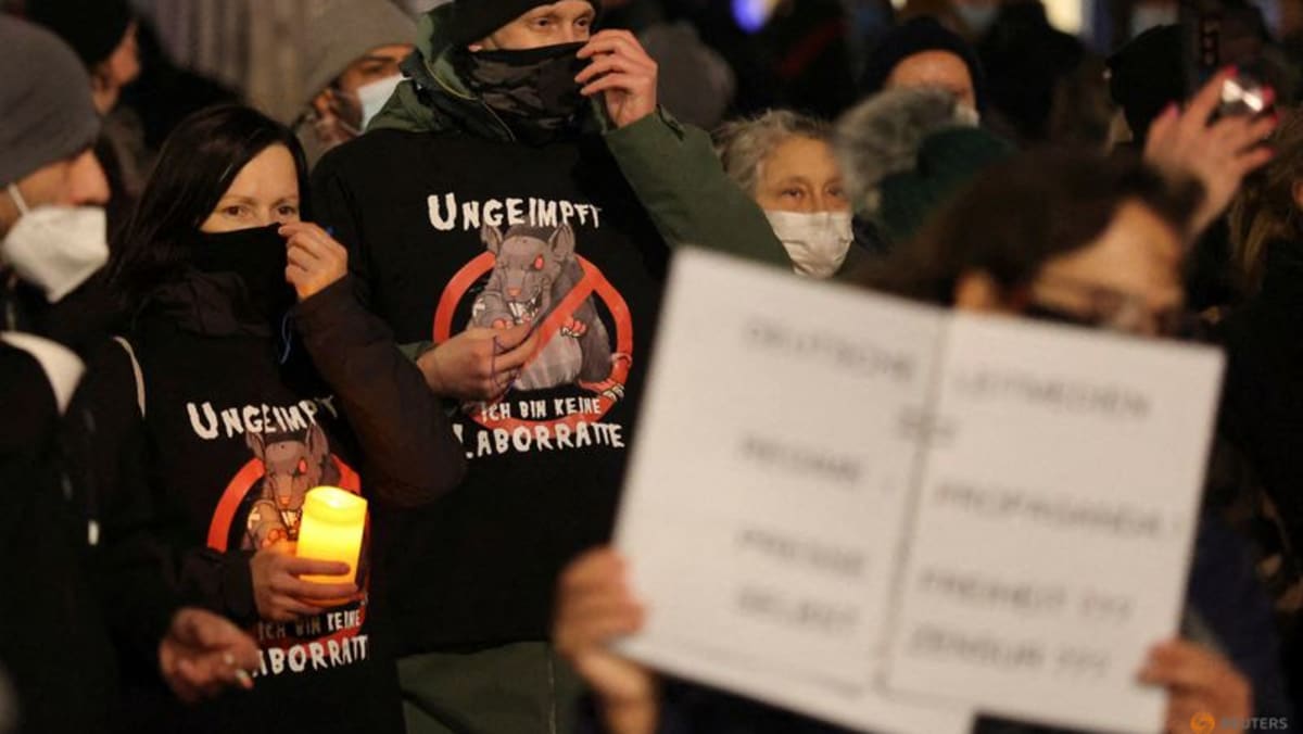 German COVID-19 cases hit record as parliament debates vaccine mandate ...