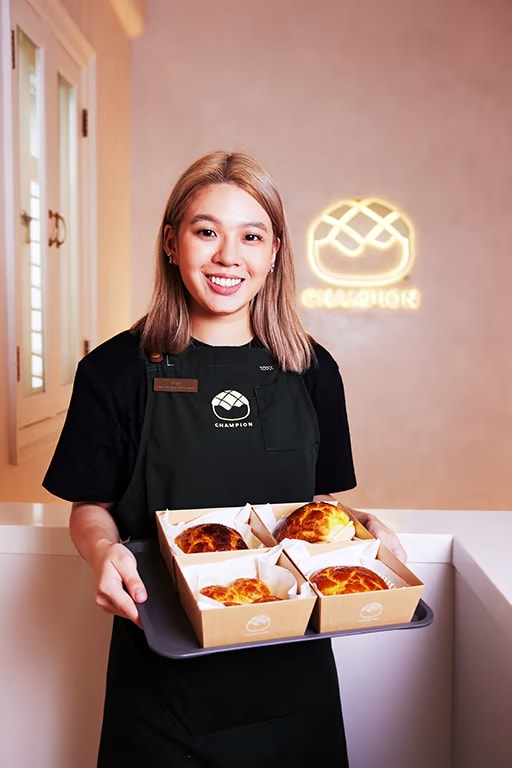 Why S’pore’s Champion Bolo Bun Queen, 26, Opened American Sandwich Shop ...