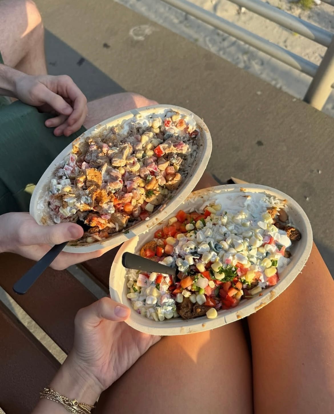 Customisable Burrito & Rice Bowl American Chain Chipotle Mexican Grill ...