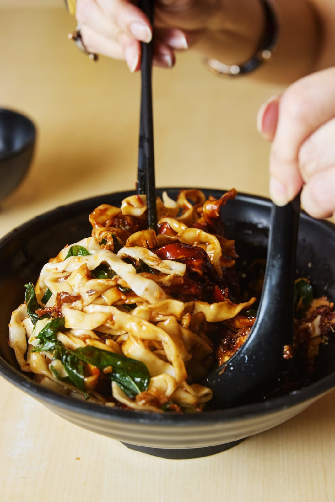 You Fu Hokkien Mee Hawker, 26, Opens Ban Mian Stall, Aims To ‘Own 50% ...