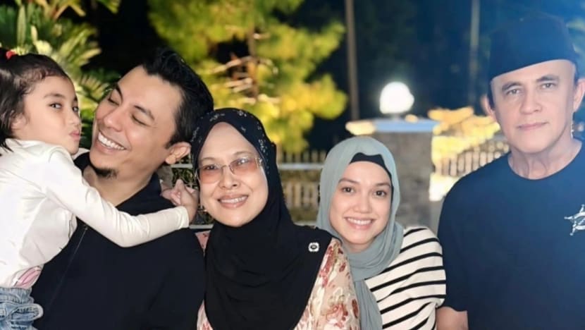 Syamsul Yusuf kembali jumpa ibu bapa dan keluarga - BERITA Mediacorp