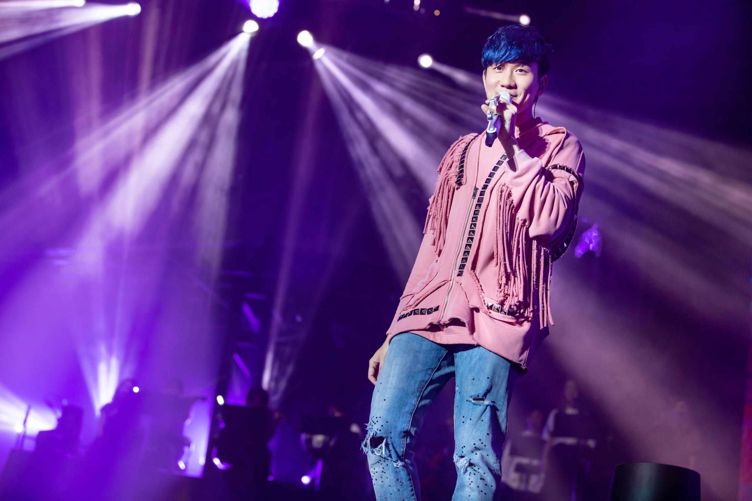 JJ Lin Showed Us Why He’s The Singaporean Star We Need At His Sold-Out ...