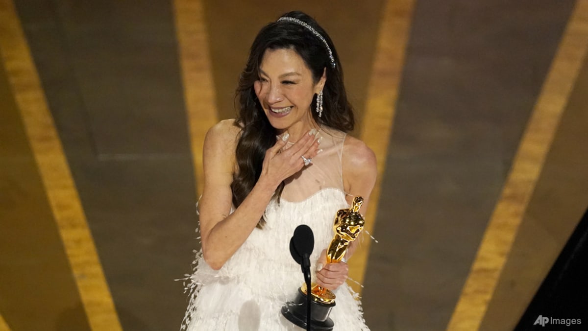 Michelle Yeoh makes history as first Asian to win Best Actress Oscar ...