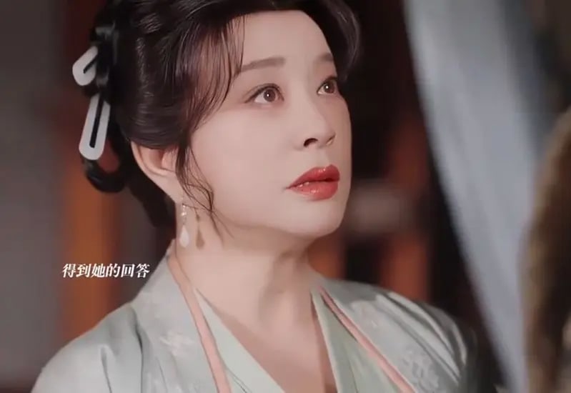 Chinese Actress, 75, Plays 15-Yr-Old And Kisses Actor 30 Years Younger ...