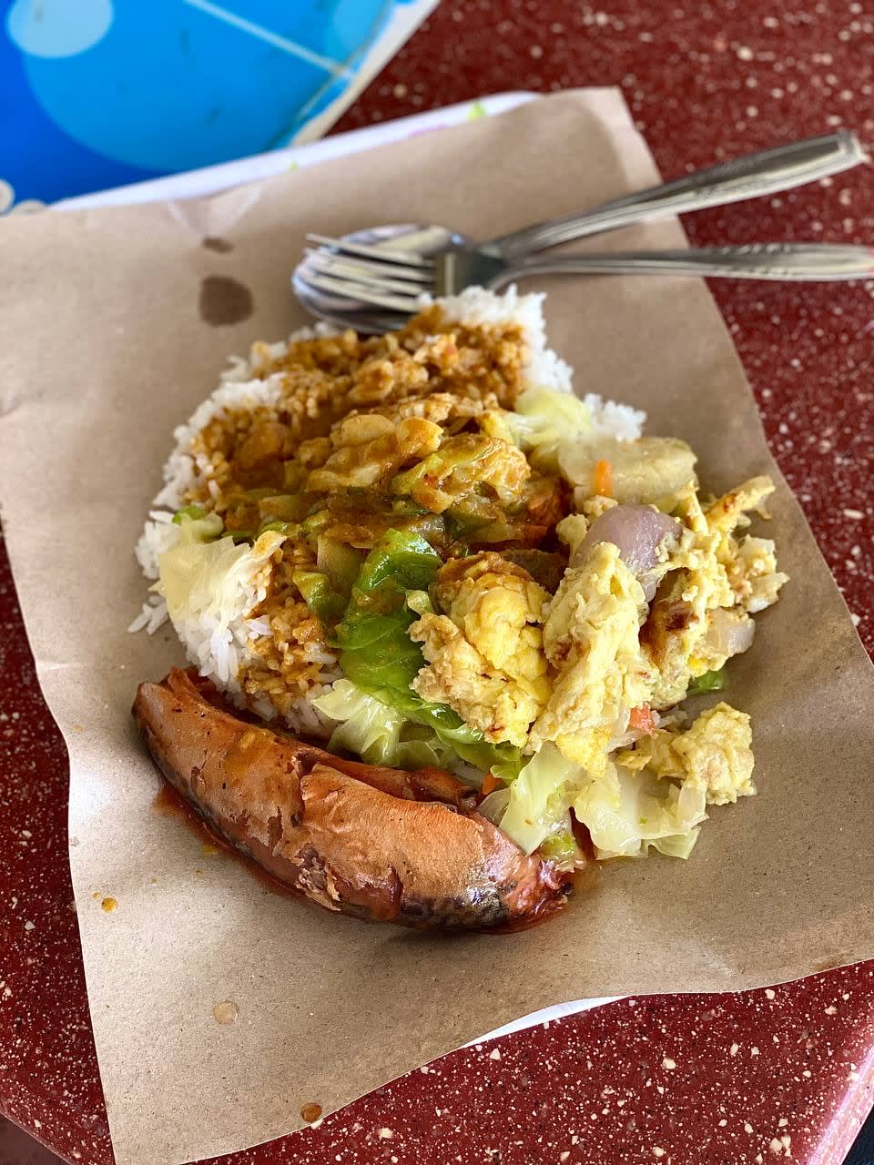 Value-For-Money Cai Png Stall Sells 1 Meat 1 Veg Rice At $2.50 With ...