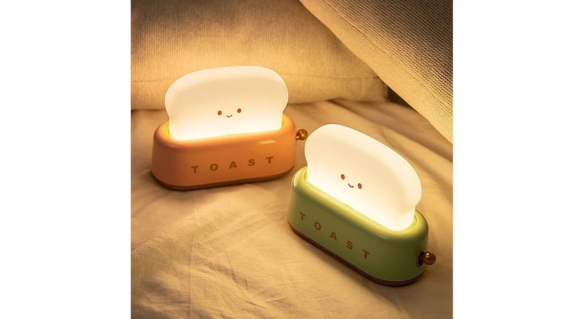 Woman Confirms Her Croissant Lamp Is Actually A Real Croissant After ...