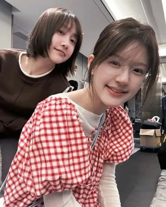 Chinese Actress Zhao Lusi Struggles To Walk, Feed Herself Due To Mental ...