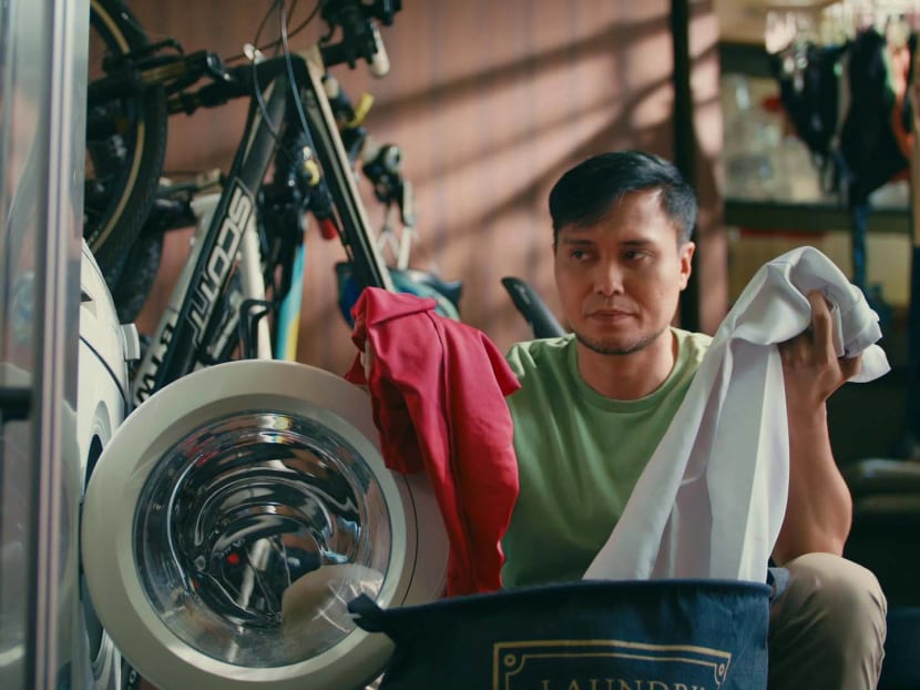 How Lion Mums Star Fir Rahman Copes Being Away From His Four Kids While ...