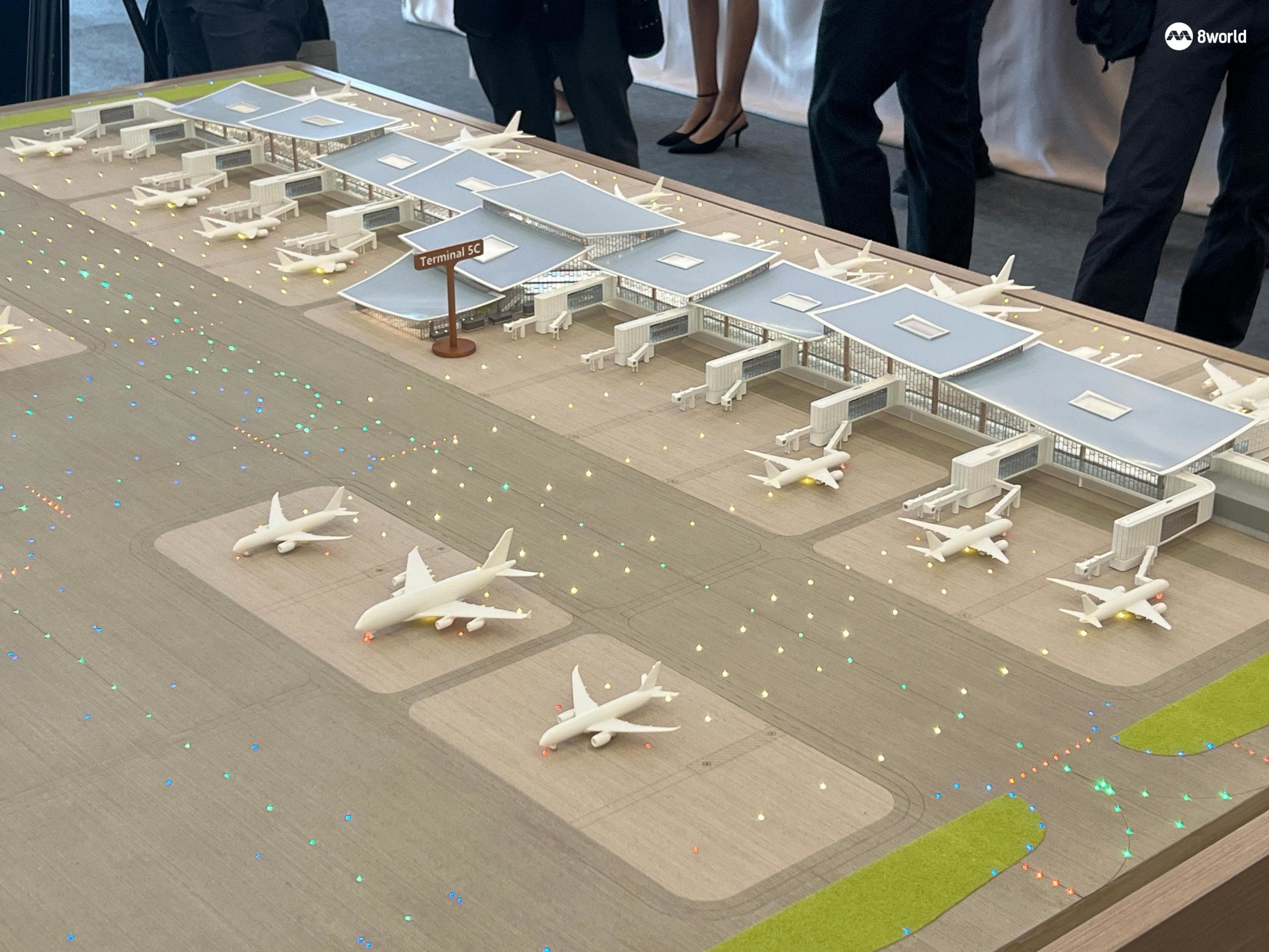 樟宜机场第五搭客大厦正式动工 启用后每年可接待5000万名乘客 - 8world