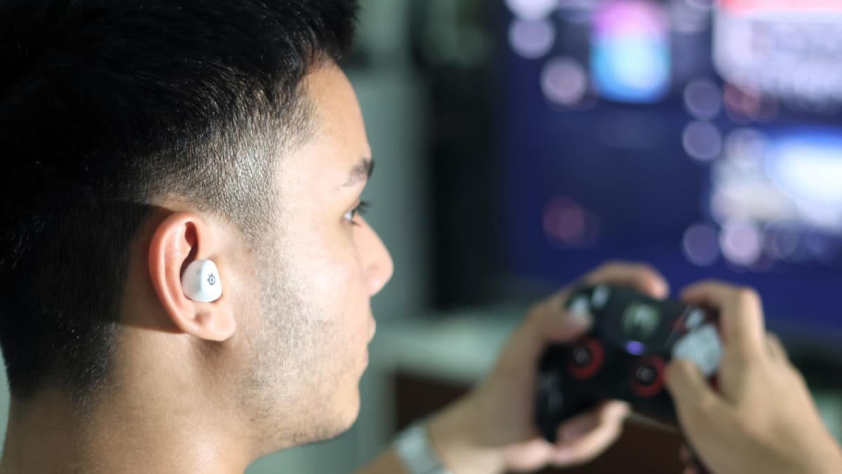 SteelSeries Arctis Gamebuds review: Capable, comfortable buds-CNA