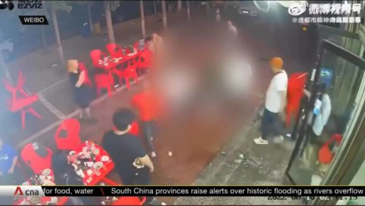 Assault on female diners in China’s Tangshan sparks outrage | Video - CNA