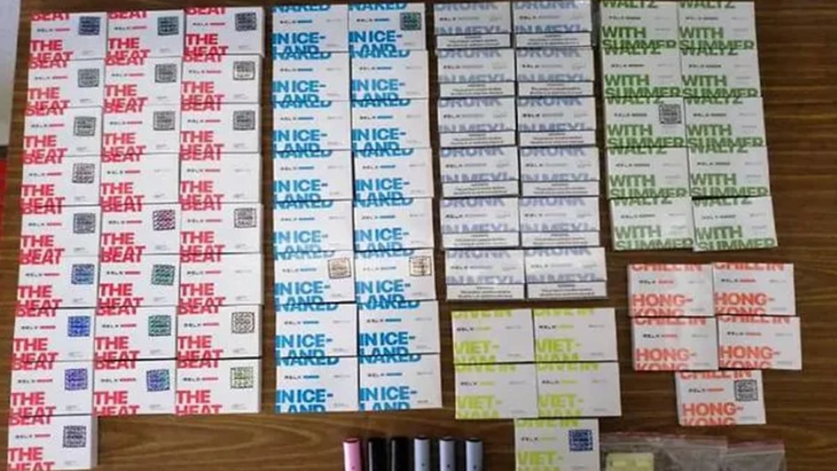 32 alat vape, 635 kartrij dirampas dari kereta, lokar POPStation ...