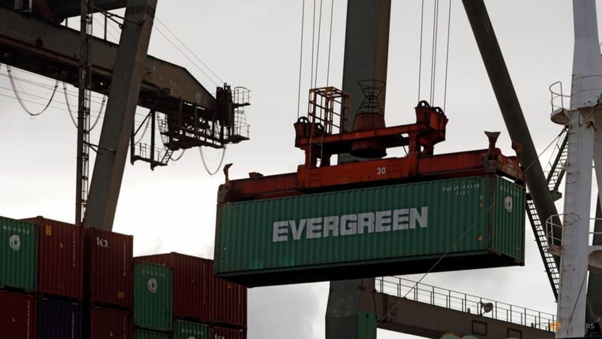 Taiwan shipping company Evergreen gives year-end bonuses of up to 52 ...