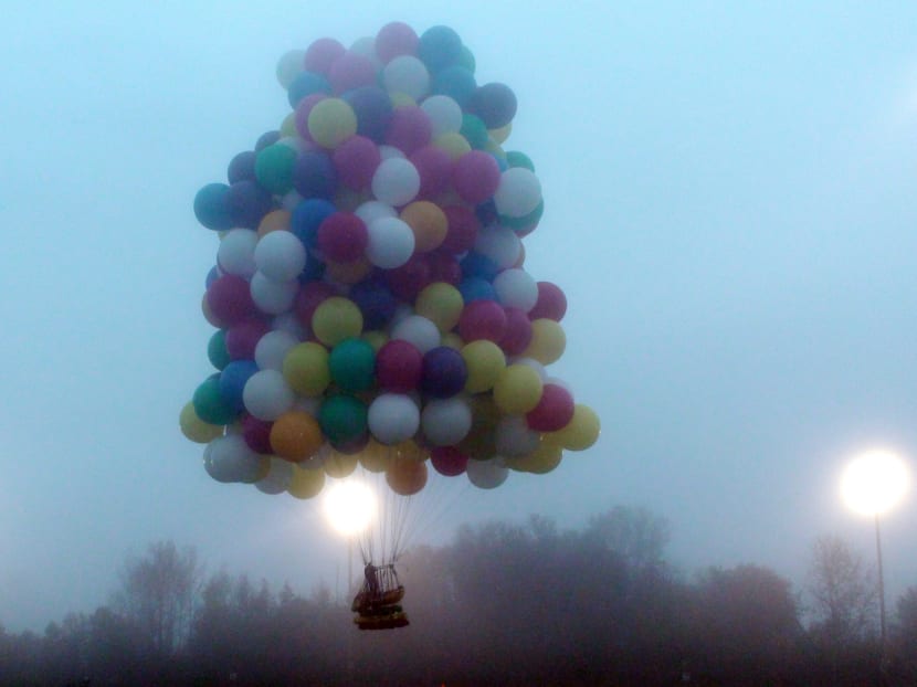 Man attempts trans-Atlantic flight with hundreds of balloons - TODAY