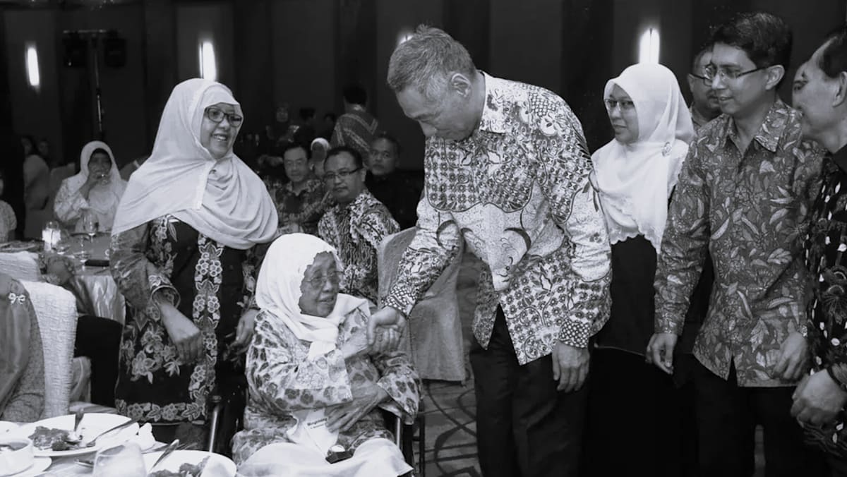 Cikgu Sarinah Haniff, balu kepada Cikgu Ariff Ahmad, pulang ke ...