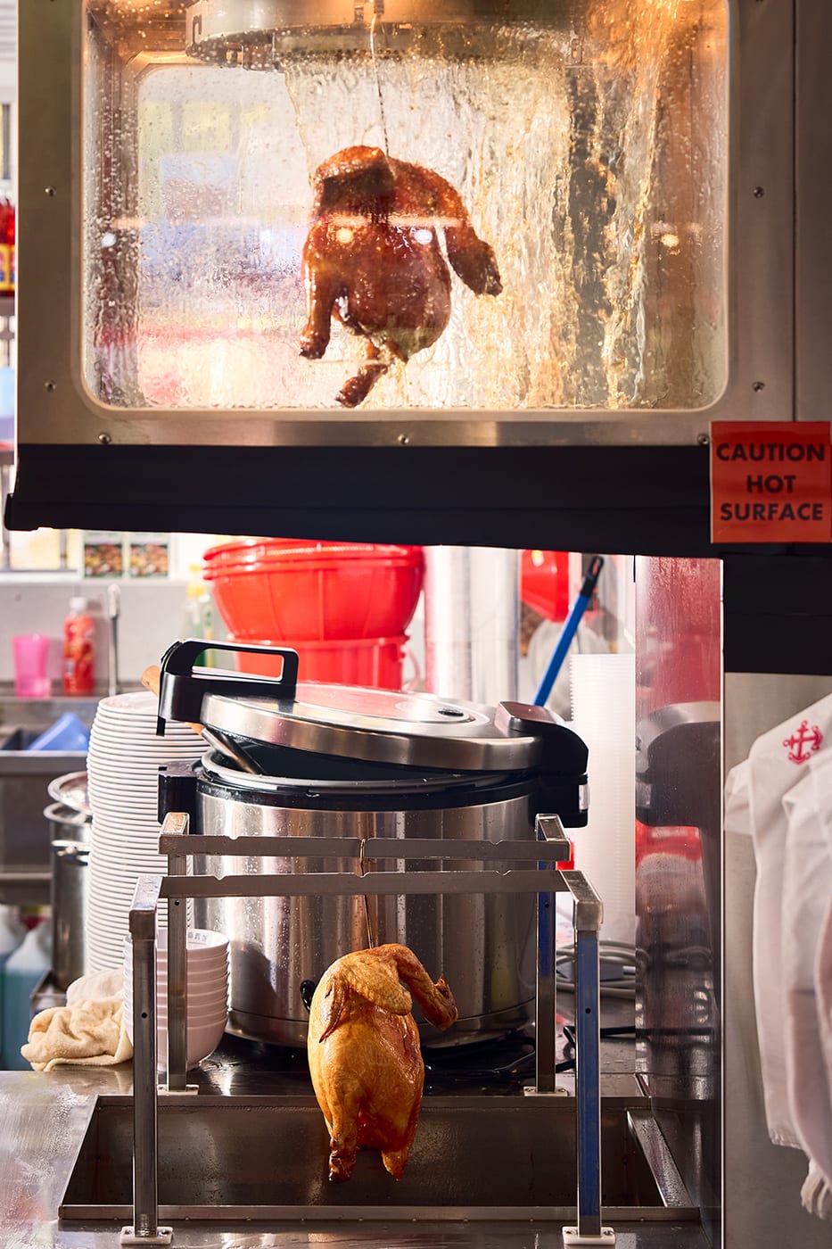 $15K ‘Oil Shower Chicken Machine’ Cooks Birds To Juicy Shiokness At New ...