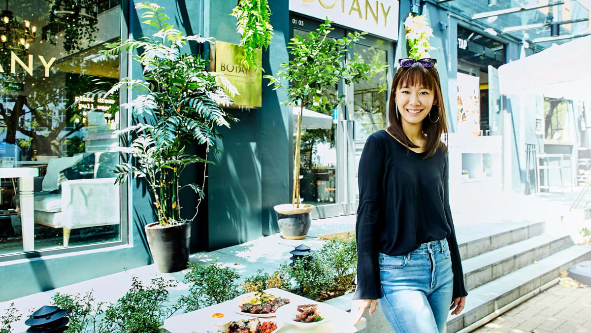 Julie Tan On Her New Cafe & Giving Pan Lingling A Hug At Aloysius Pang ...