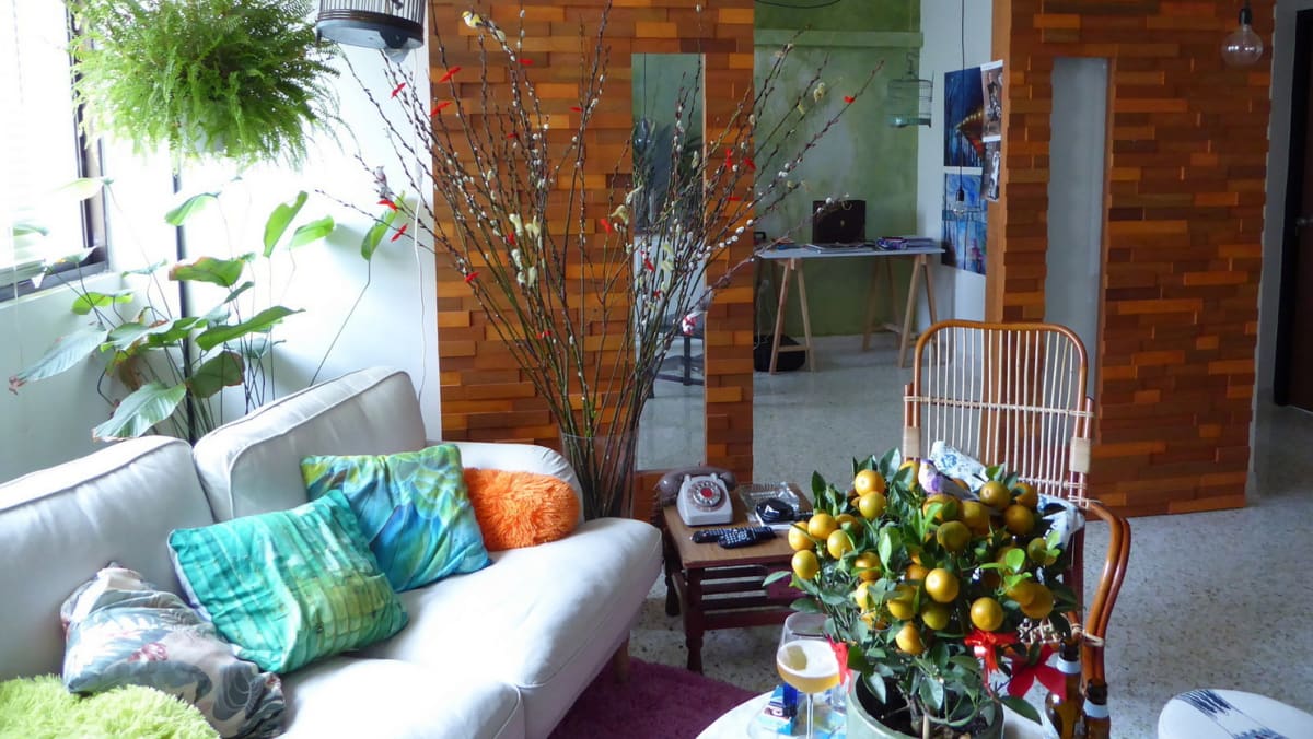 S’pore artist Danny Raven Tan showcases his works in flat - TODAY