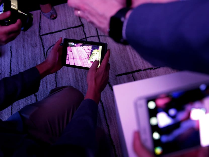 Lenovo unveils first smartphone powered by Google’s Tango - TODAY