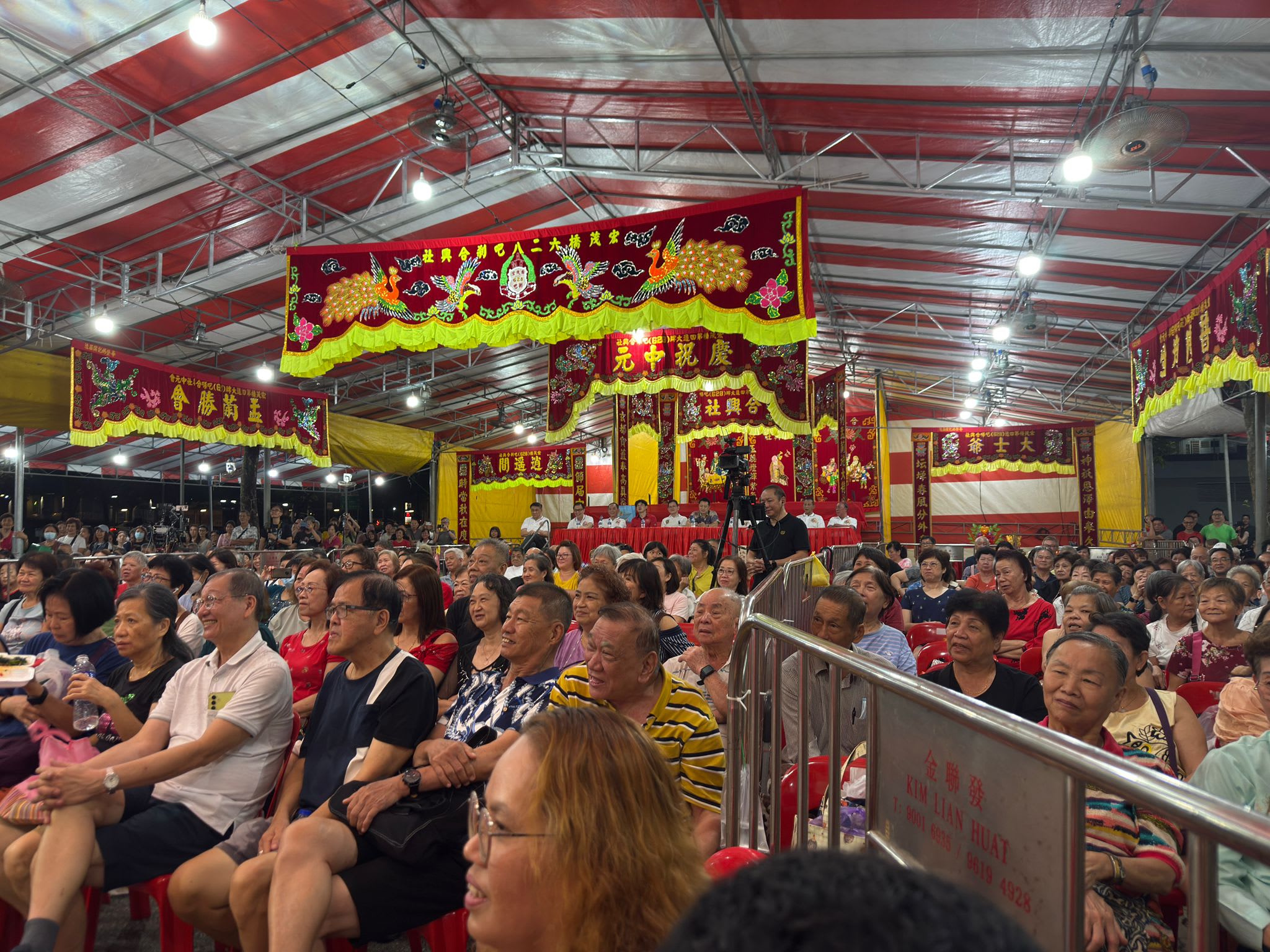 徐乃麟首登本地歌台 逾2000人捧场气氛感动他 - 8world