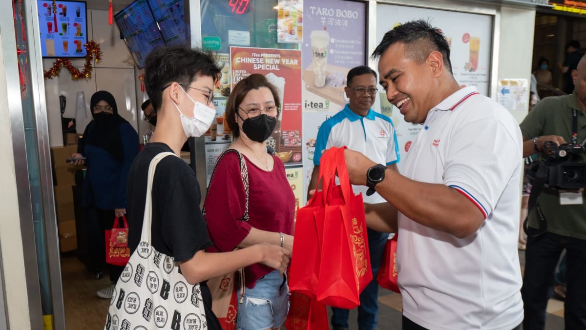 PA MESRA, MAEC & IAEC suntik keceriaan buat penduduk Pasir Ris jelang ...