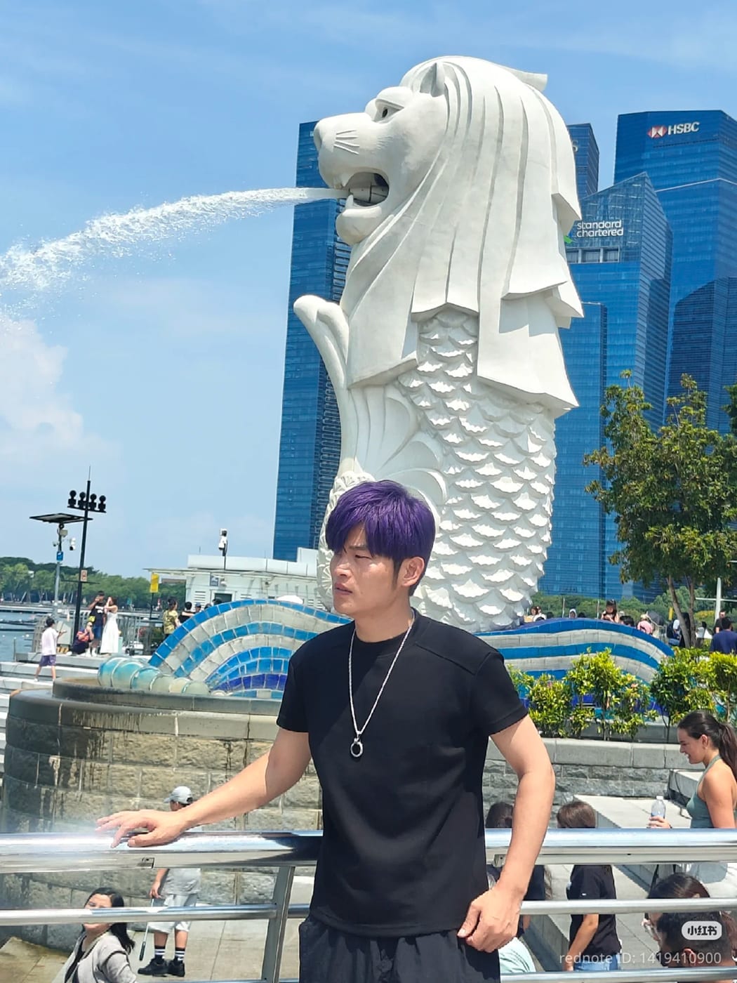Is That Jay Chou At Merlion Park? - 8days