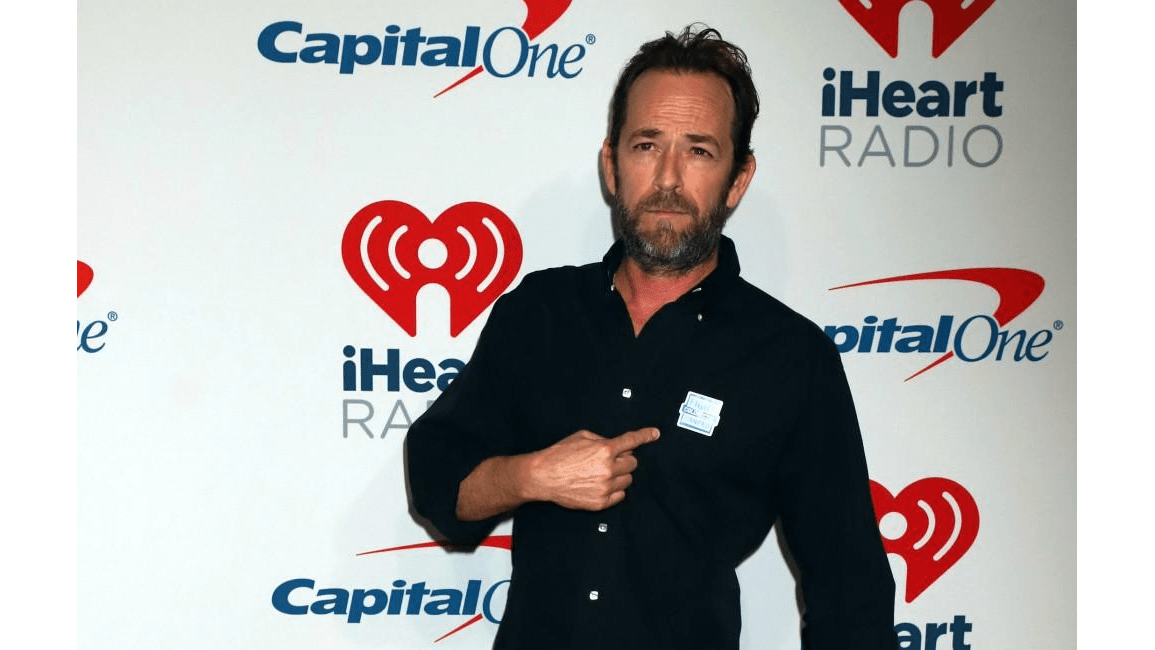 Luke Perry's cause of death confirmed as a stroke - 8days
