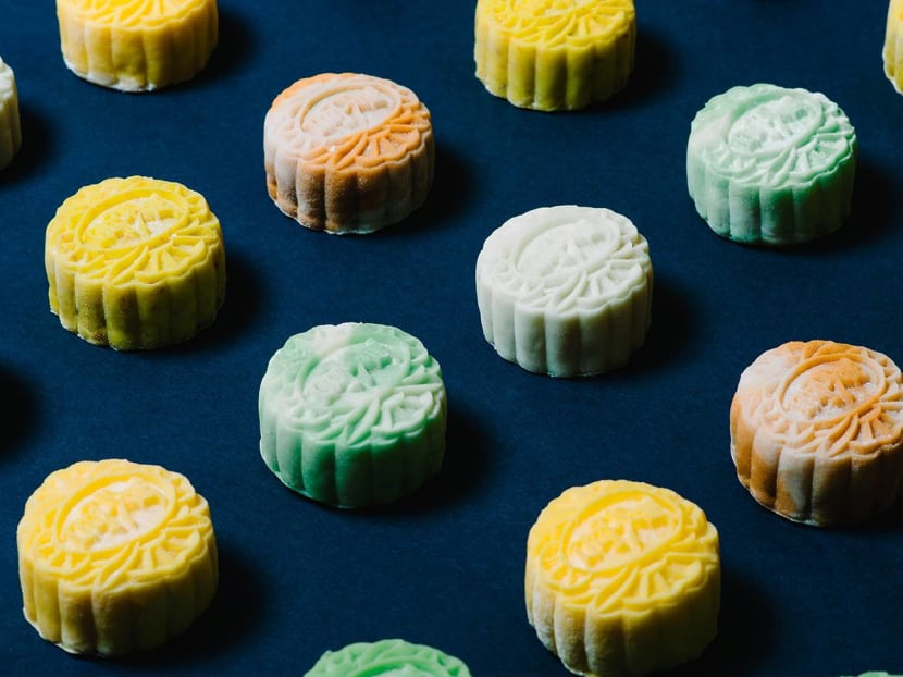 4 Potent Durian Mooncakes To Spend Your Calories On - TODAY
