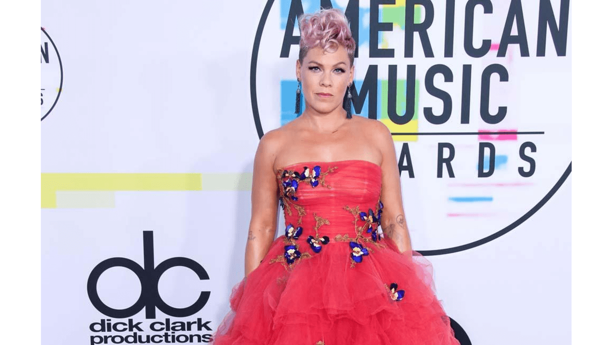Pink announces new single Walk Me Home - 8days