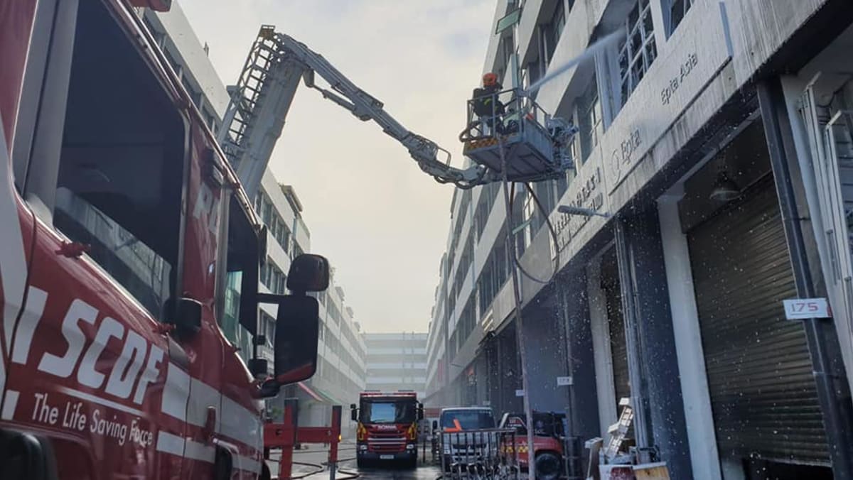 More emergency vehicles allowed to beat red lights for faster response ...