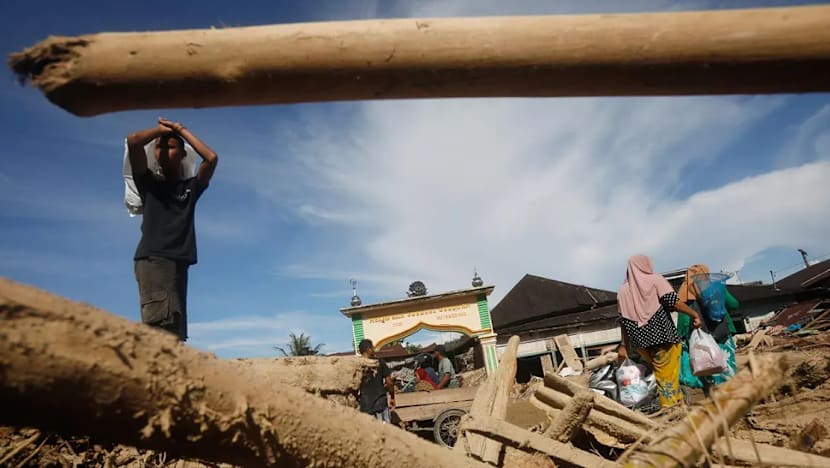 Lebih 800 maut akibat banjir di Sumatra - BERITA Mediacorp