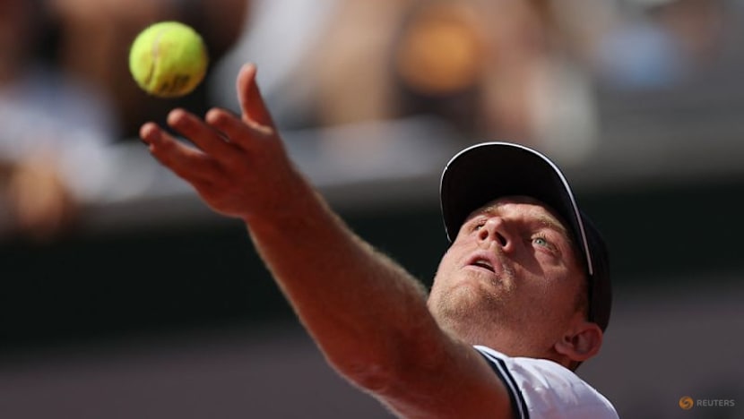 Davidovich Fokina left stunned as coach quits by text message during ...