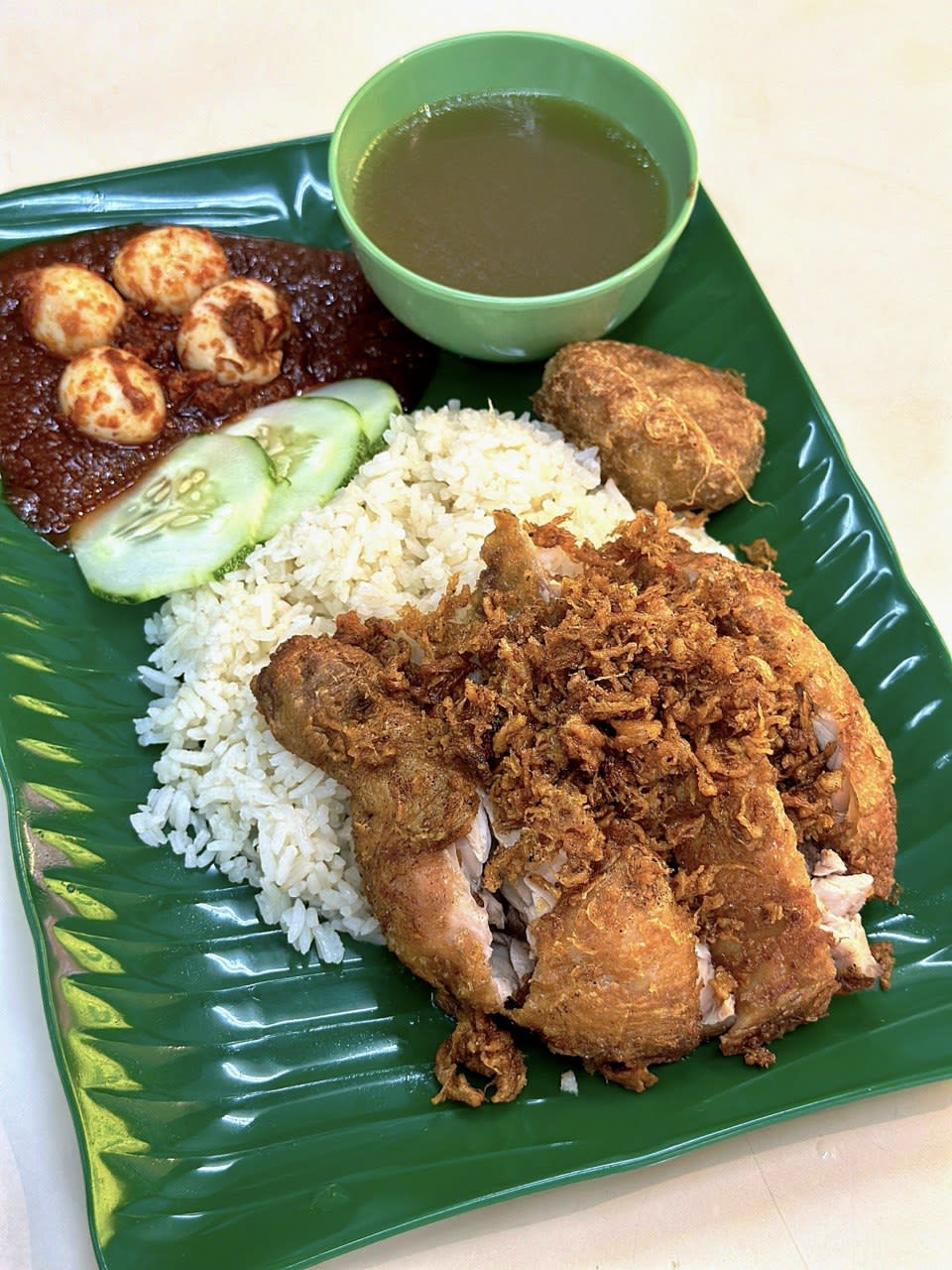 ‘Rude’ Lucky Plaza Nasi Ayam Goreng Seller Expands Biz, Opens New ...