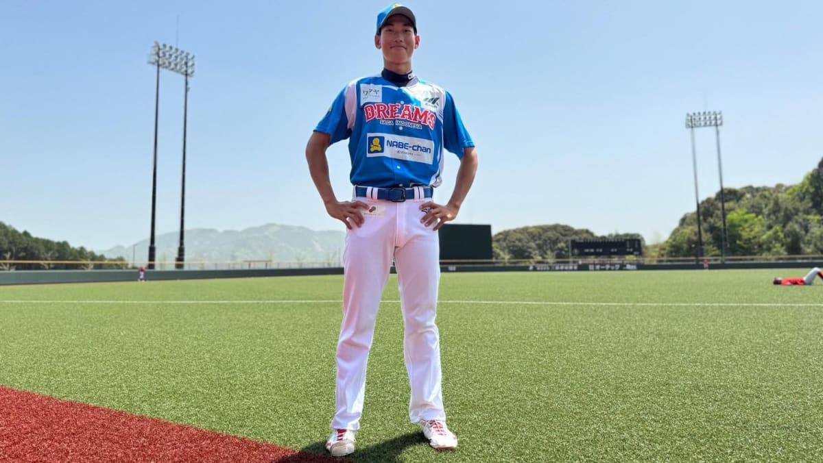 Singaporean 'city boy' quits job to play pro baseball in Japanese onsen ...