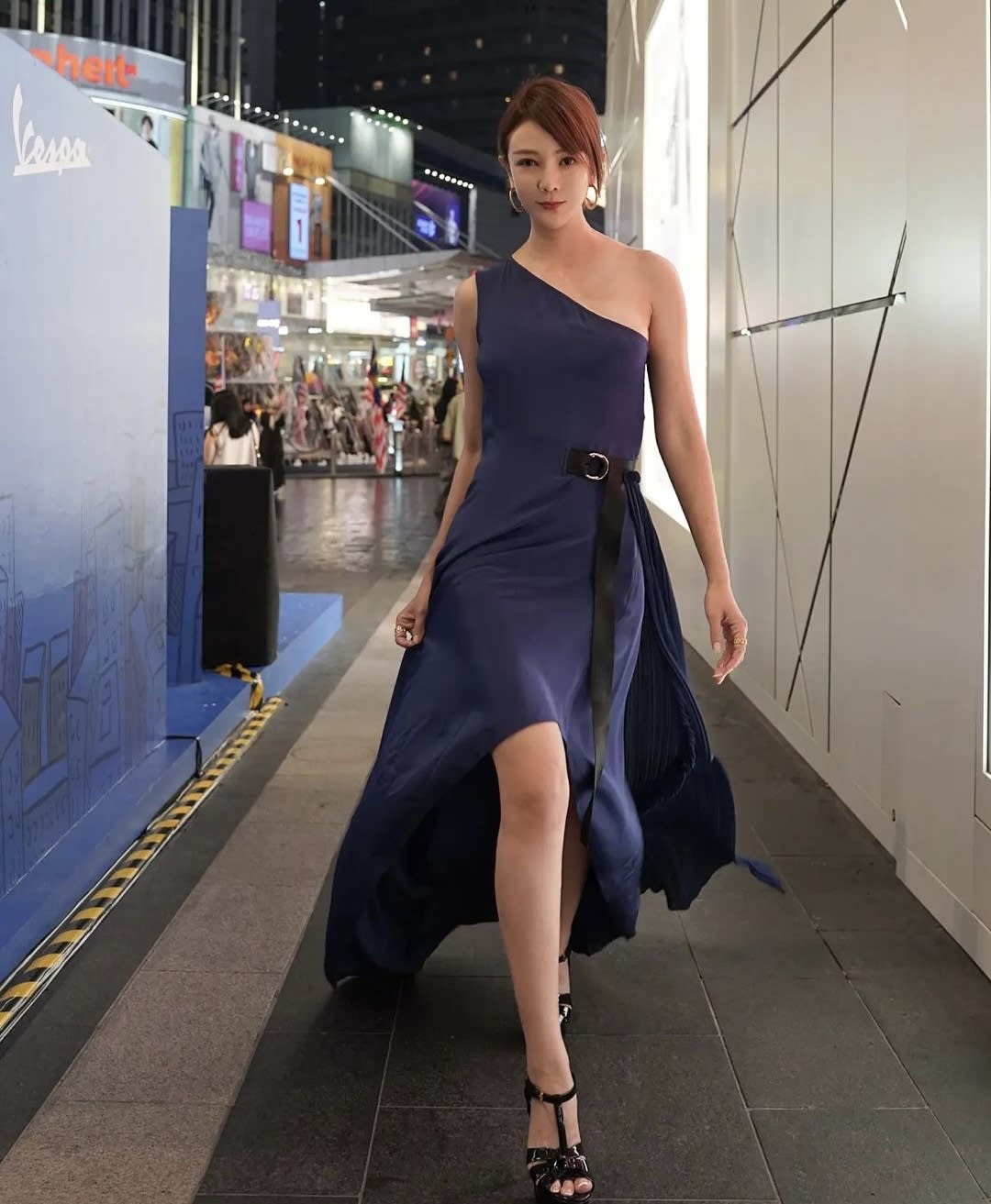 This Week’s Best-Dressed Local Stars: Aug 20-27 - 8days