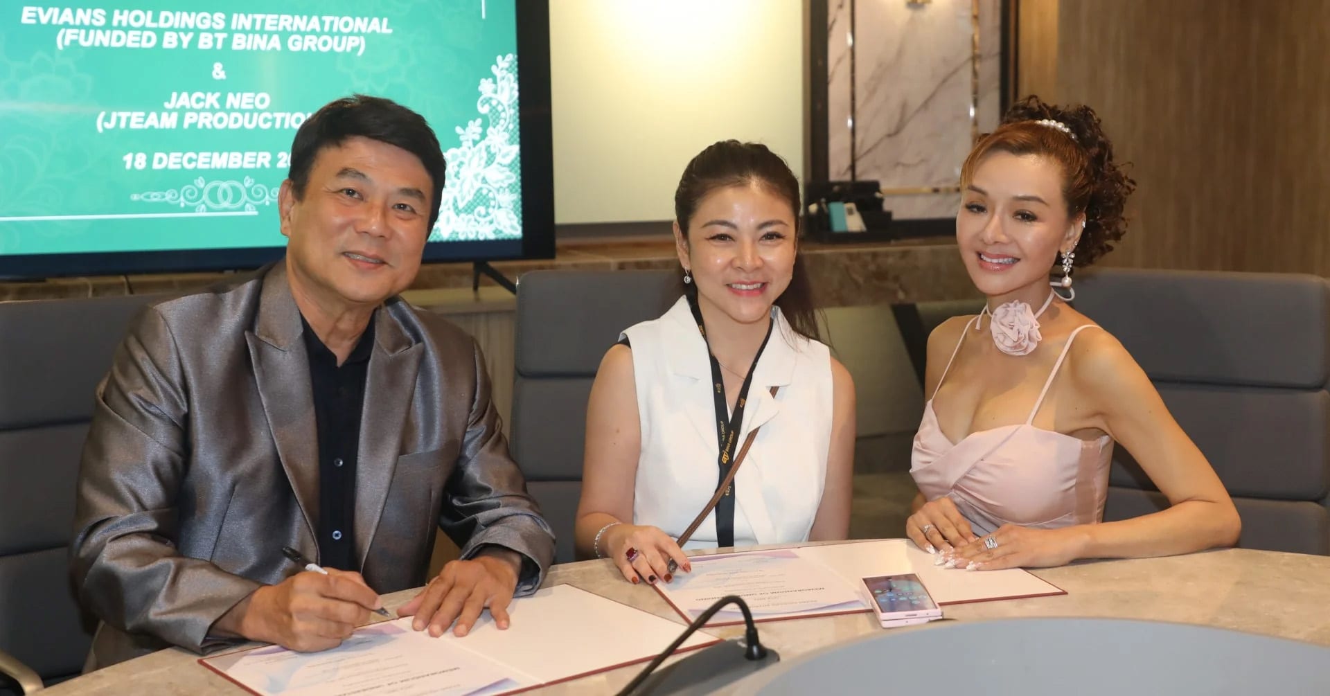 Amy Yip To Open Durian-Themed Hotel In Penang, Jack Neo Will Serve As ...