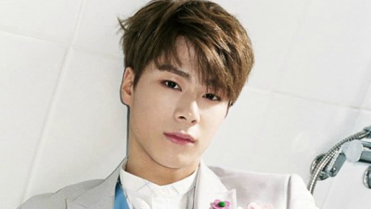 ASTRO Releases Individual Teaser Images for ′Winter Dream′ - 8days