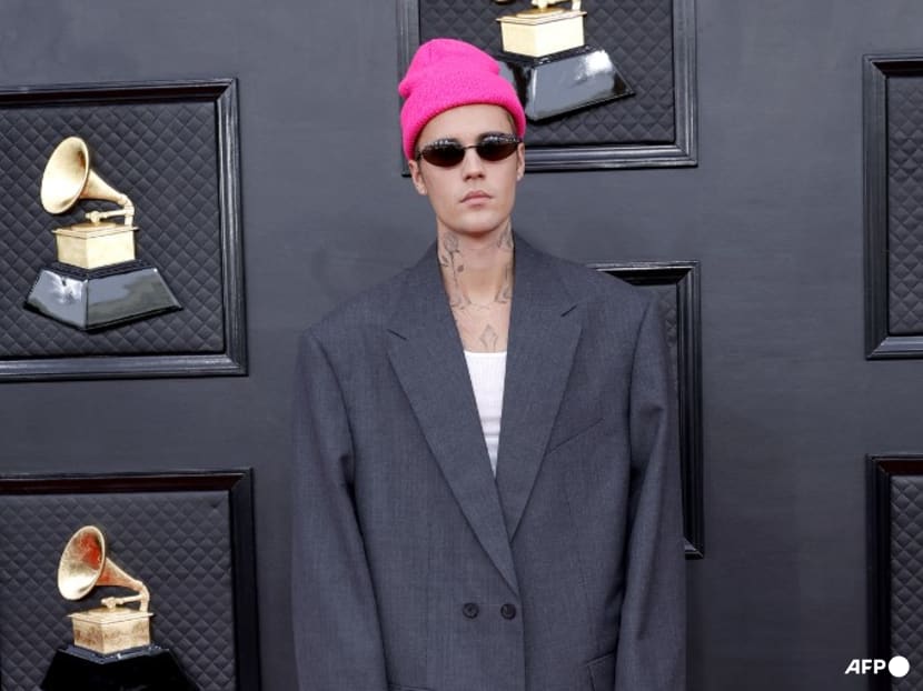Justin Bieber announces new surprise album Swag ll - CNA Lifestyle