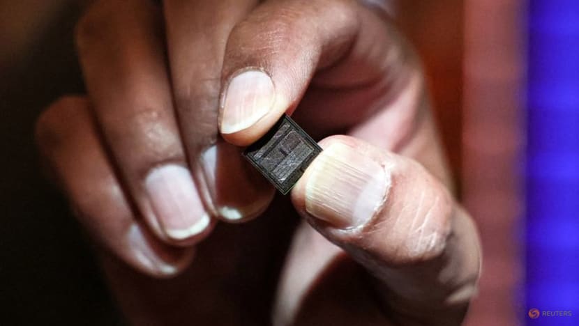 Micron forecasts upbeat quarterly revenue on strong AI memory chip ...